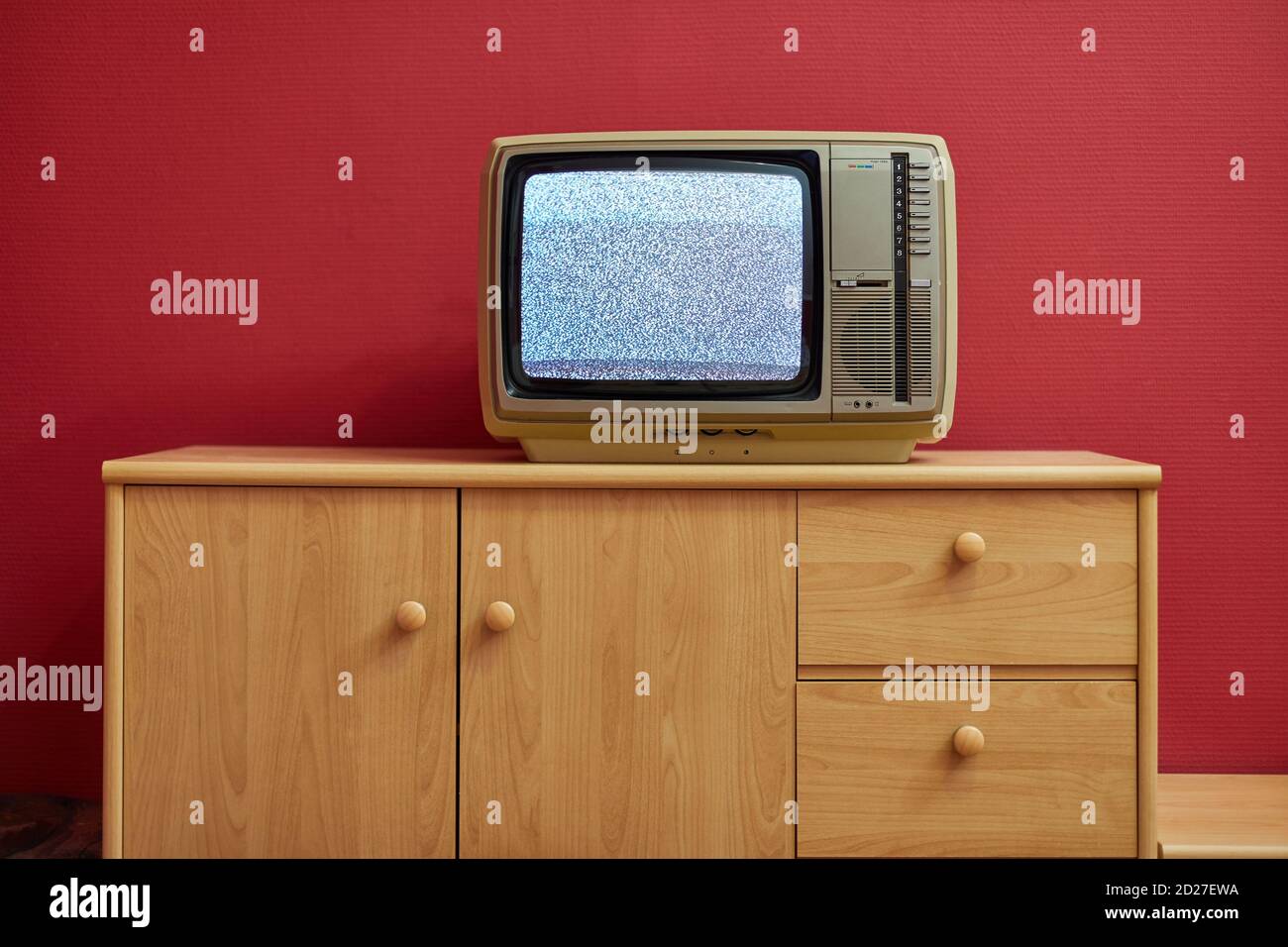 TV no signal Stock Photo - Alamy