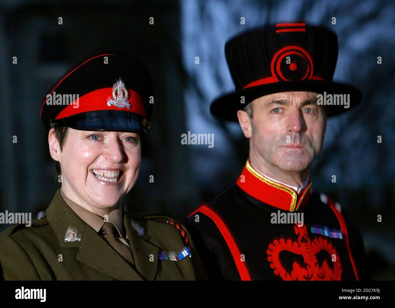 Moira cameron first female beefeater hi-res stock photography and ...
