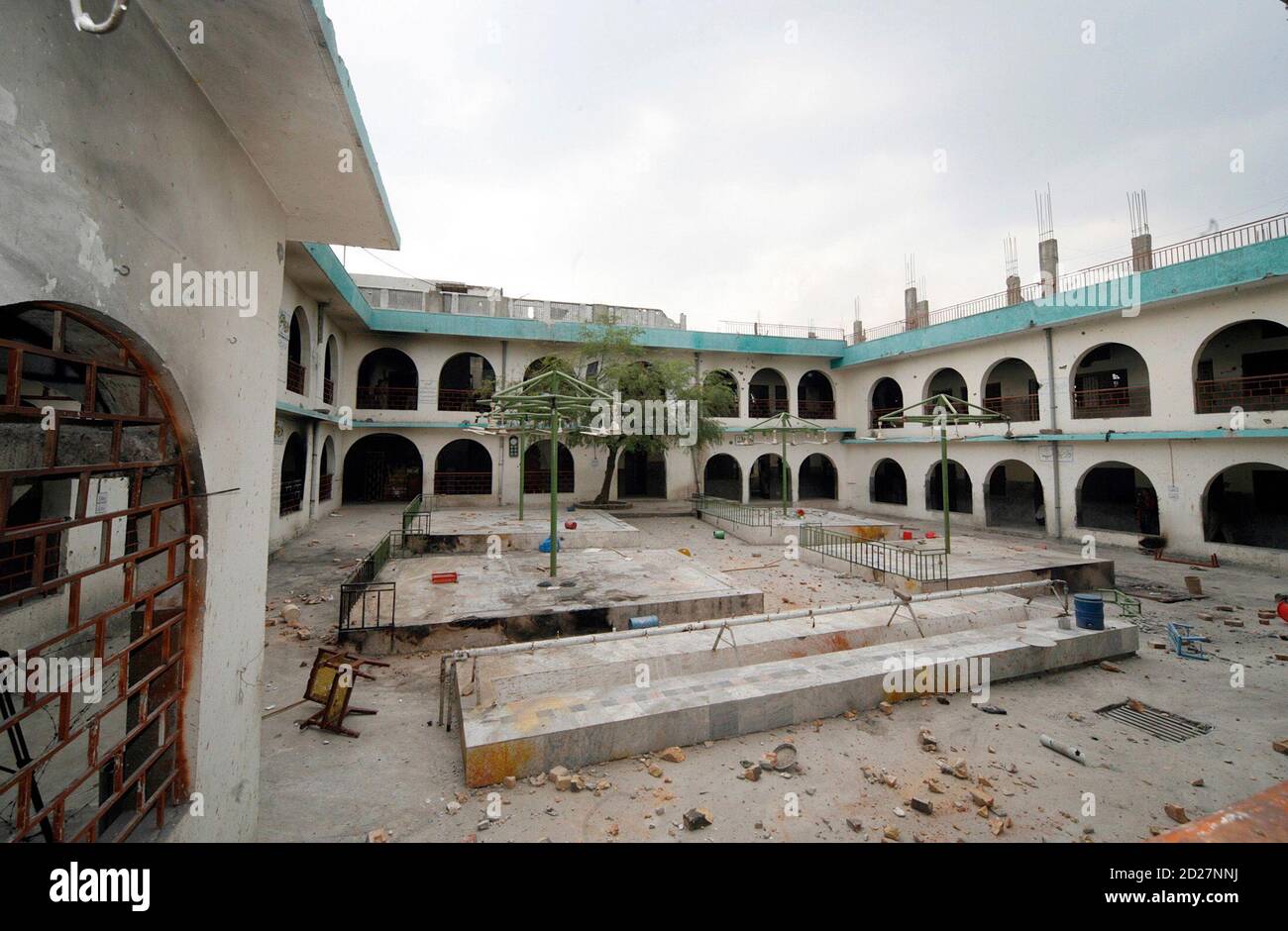 Madrasa Pakistan High Resolution Stock Photography and Images - Alamy