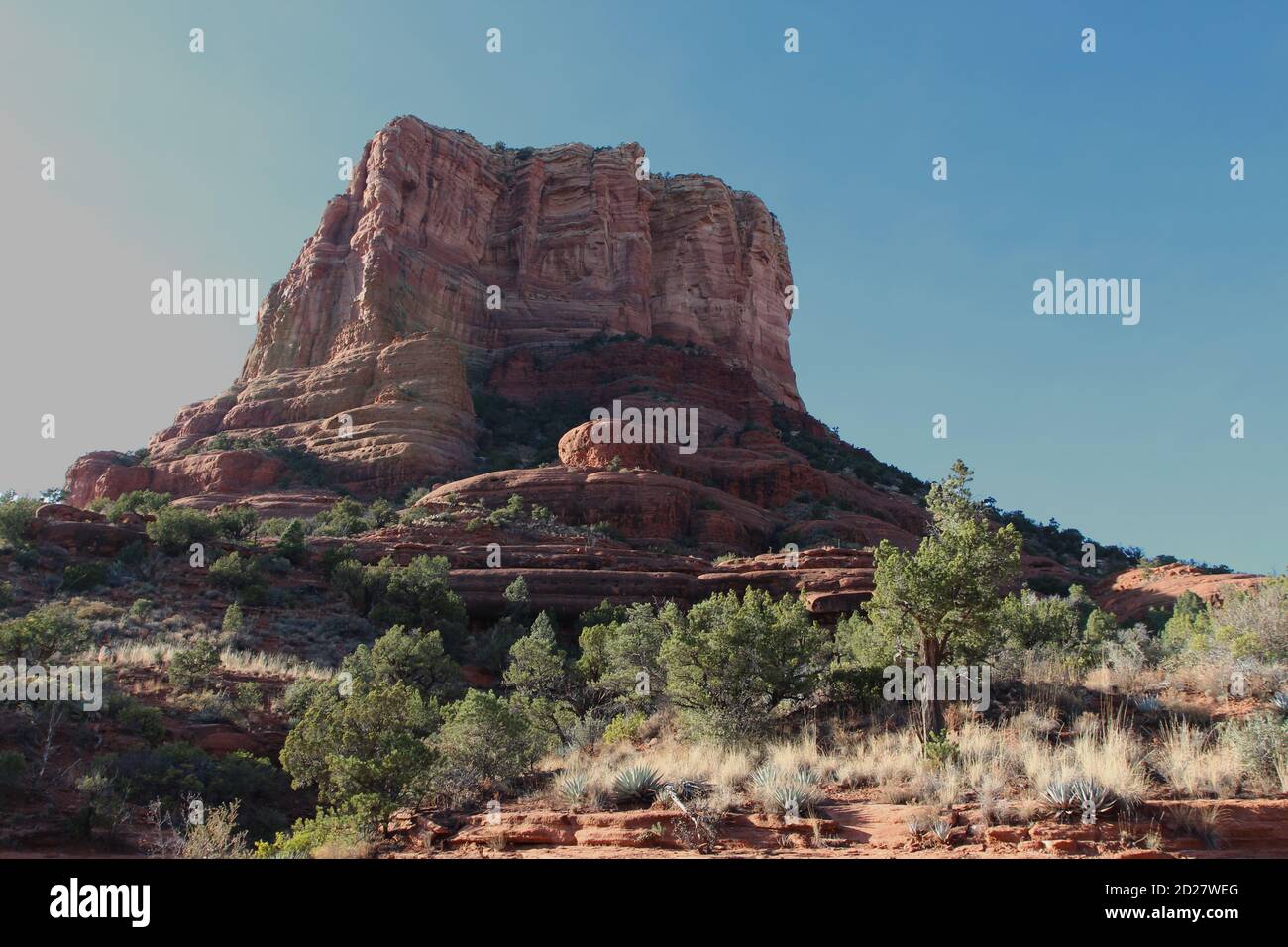 Bell Rock, a red sandstone geologic formation, on the Courthouse Butte ...