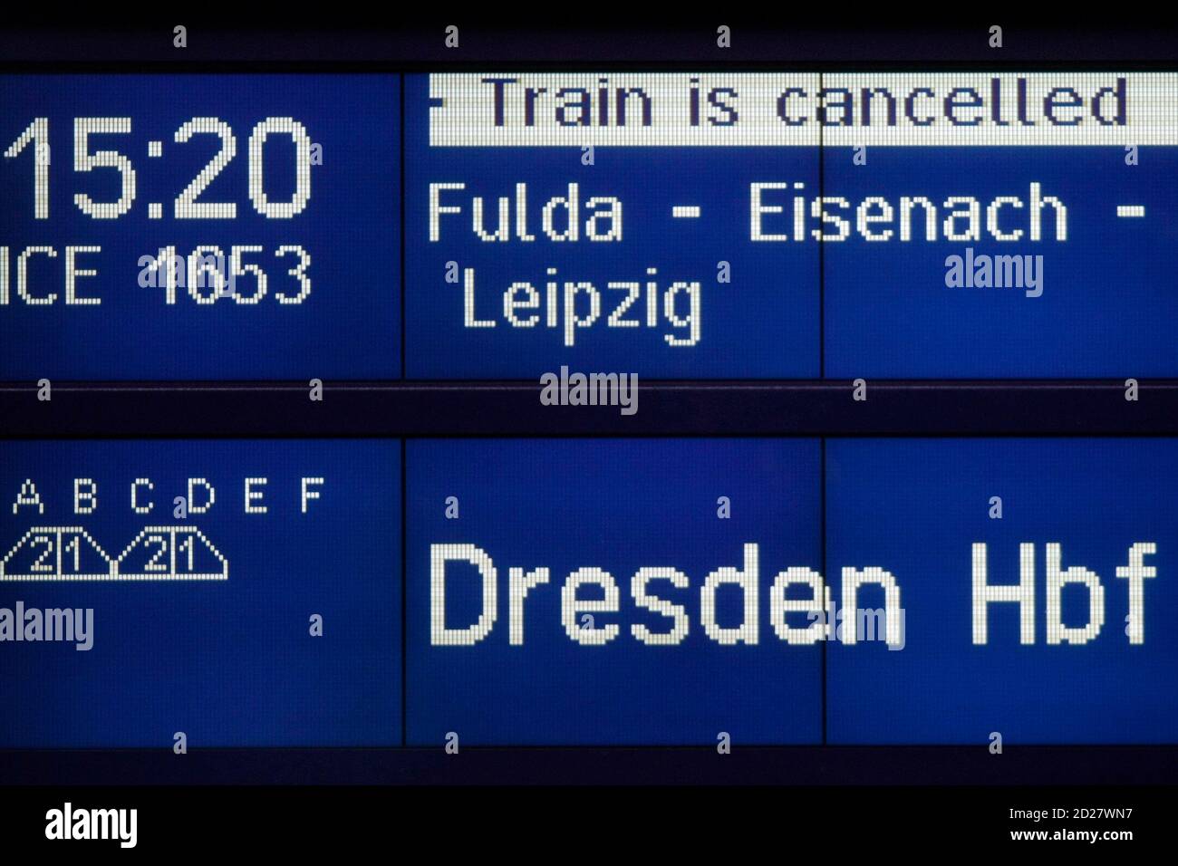 Display board deutsche bahn train hi-res stock photography and images ...