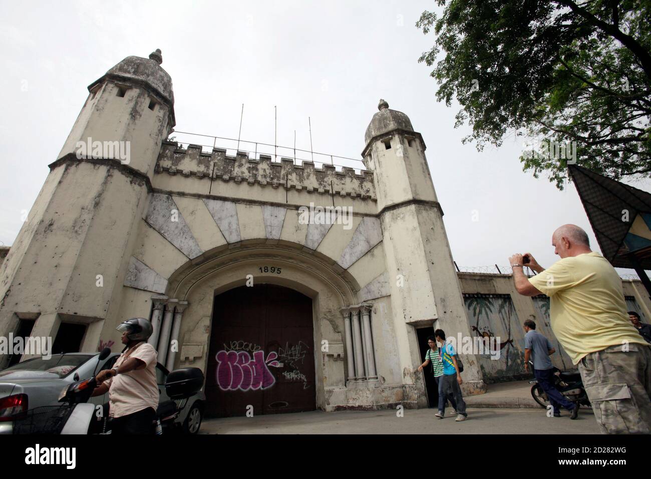 Pudu prison hi-res stock photography and images - Alamy