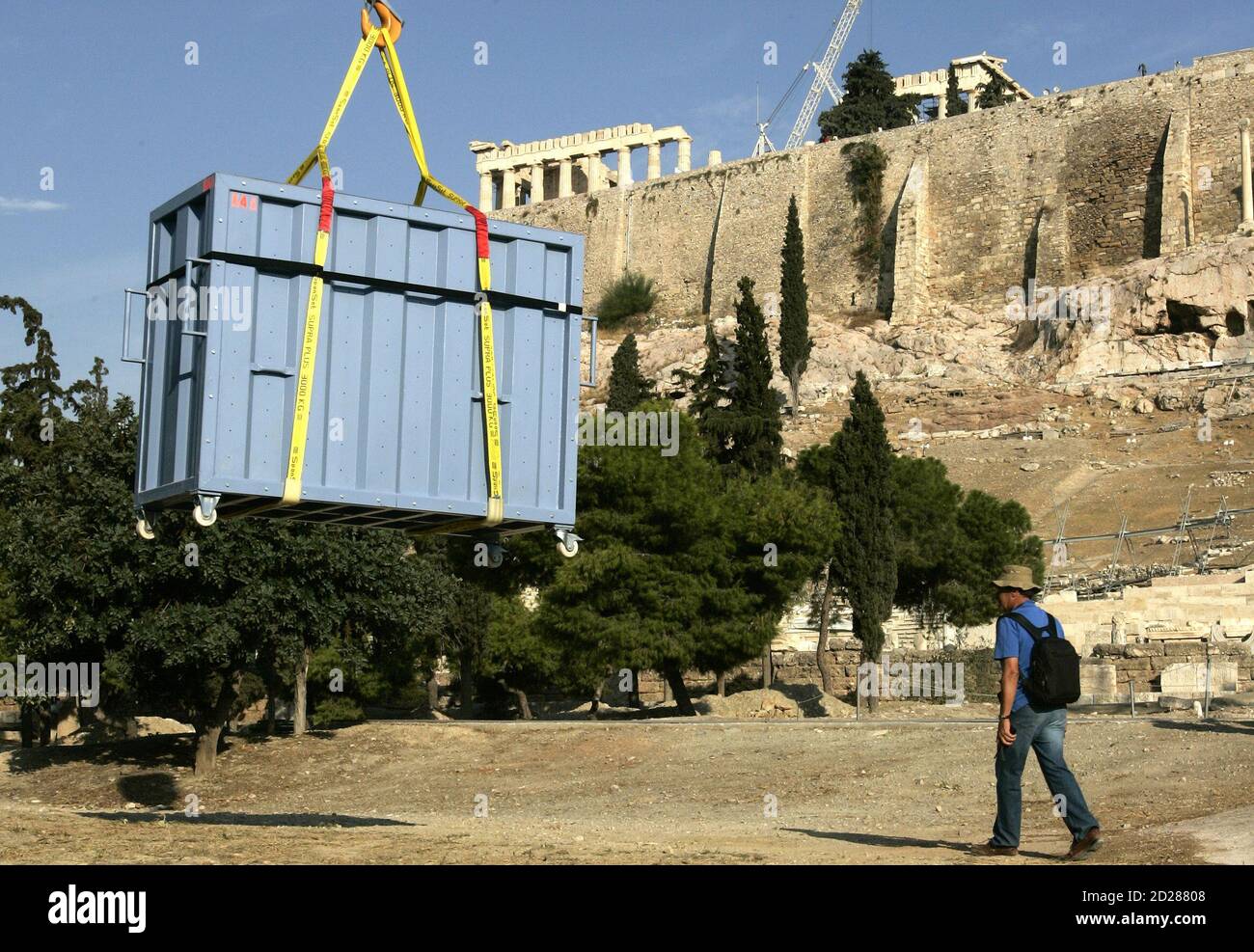 Ancient greece crane hi-res stock photography and images - Alamy