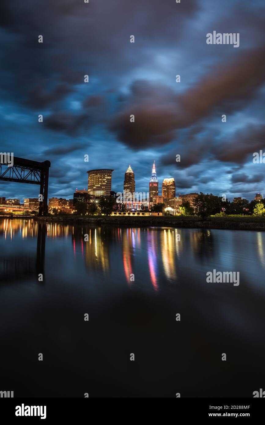 Cleveland Ohio Skyline on the cuyahoga river at night Stock Photo - Alamy