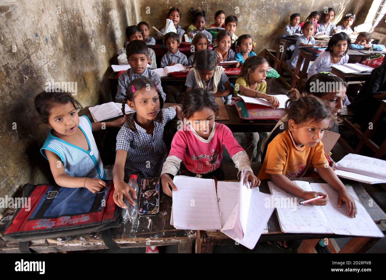 India School Classroom Poor High Resolution Stock Photography and ...