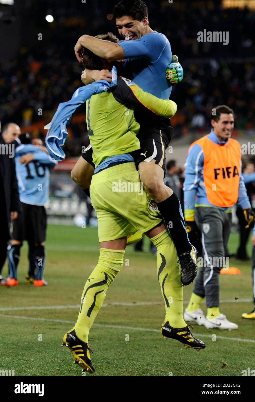 Luis suarez ghana 2010 hi-res stock photography and images - Alamy