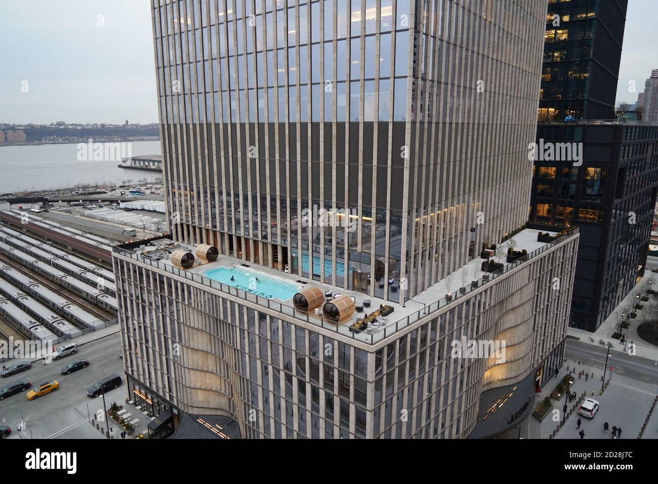 vessel view equinox pool gym architecture new york city Stock Photo - Alamy