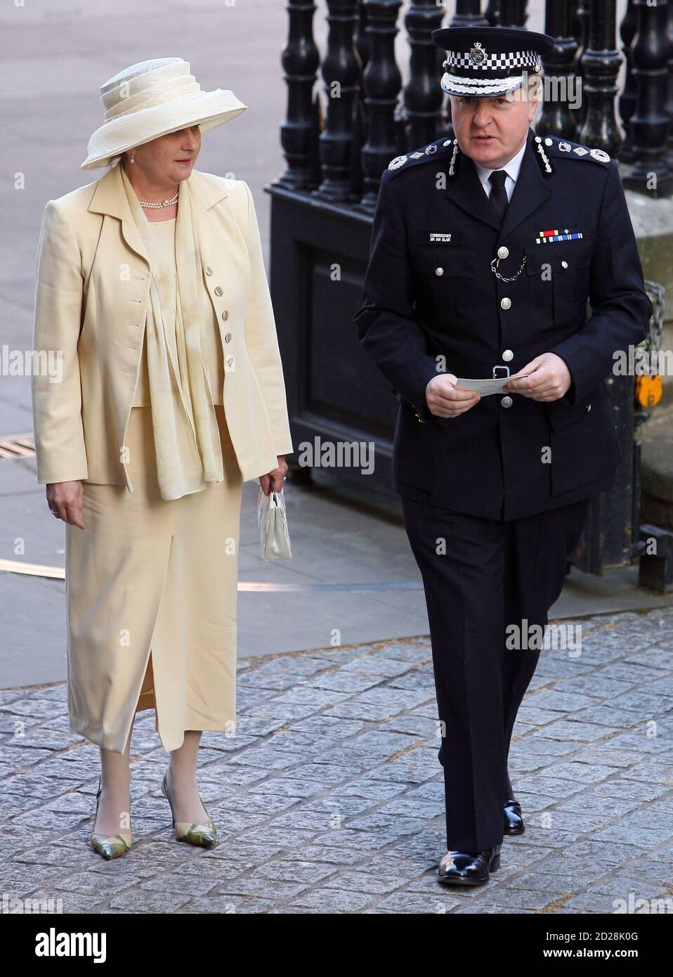 Metropolitan police commissioner and his wife hi-res stock photography ...