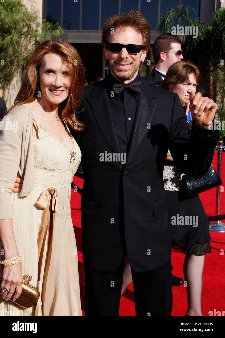 Jerry bruckheimer and his wife linda hi-res stock photography and ...