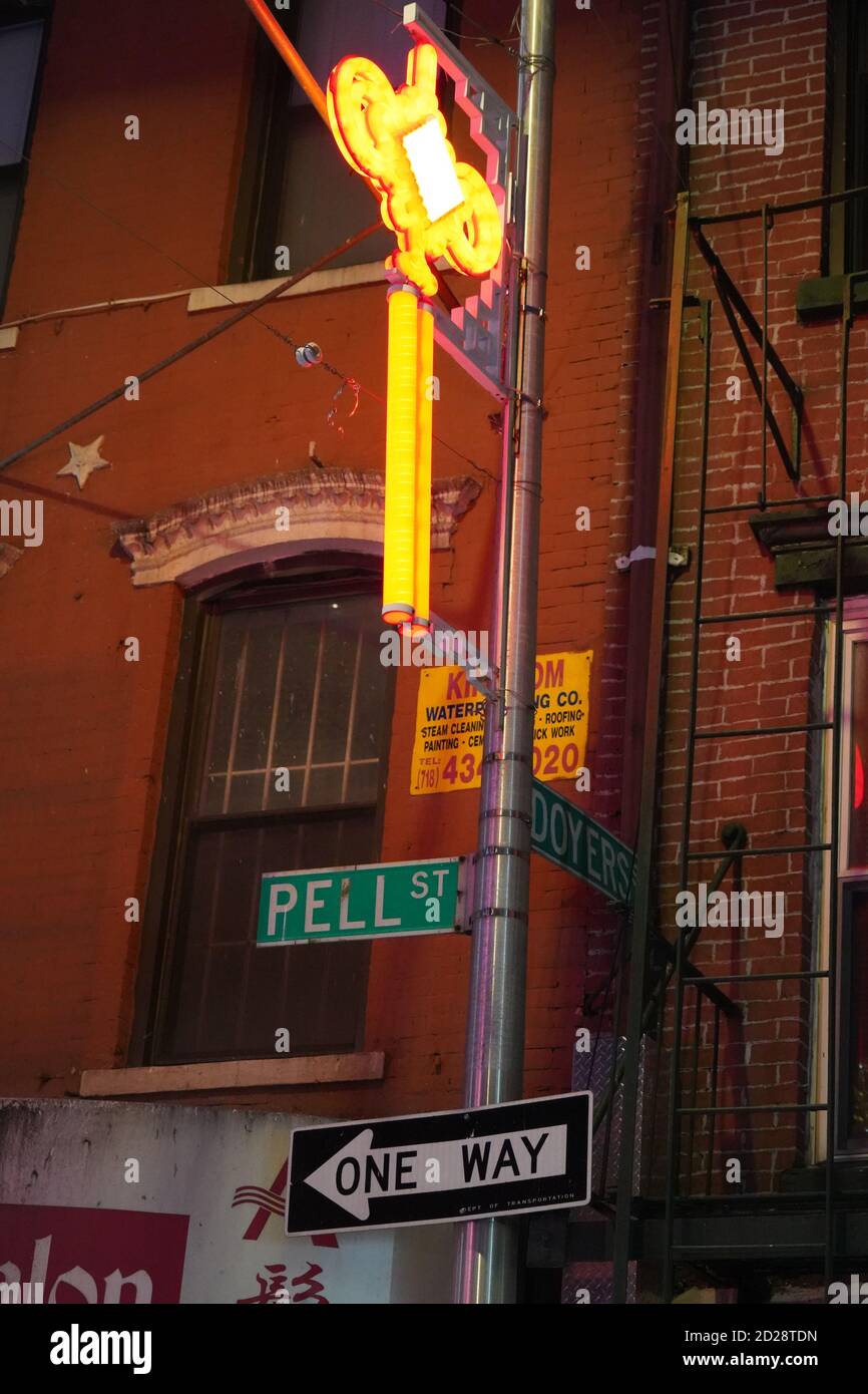 neon signs chinatown manhattan new york city Stock Photo - Alamy