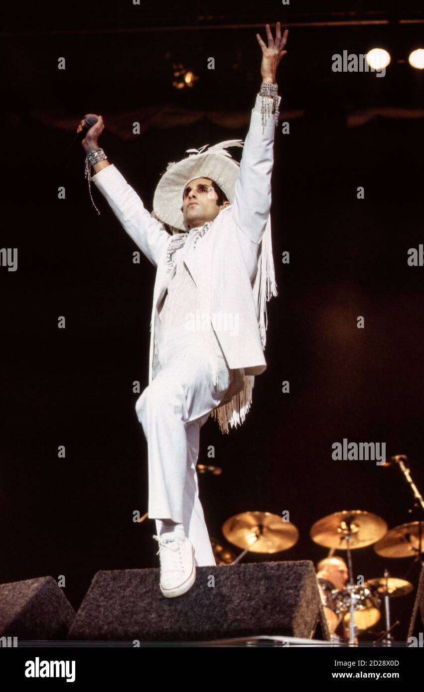 Perry Farrell, lead singer of Jane's Addiction performing at the ...
