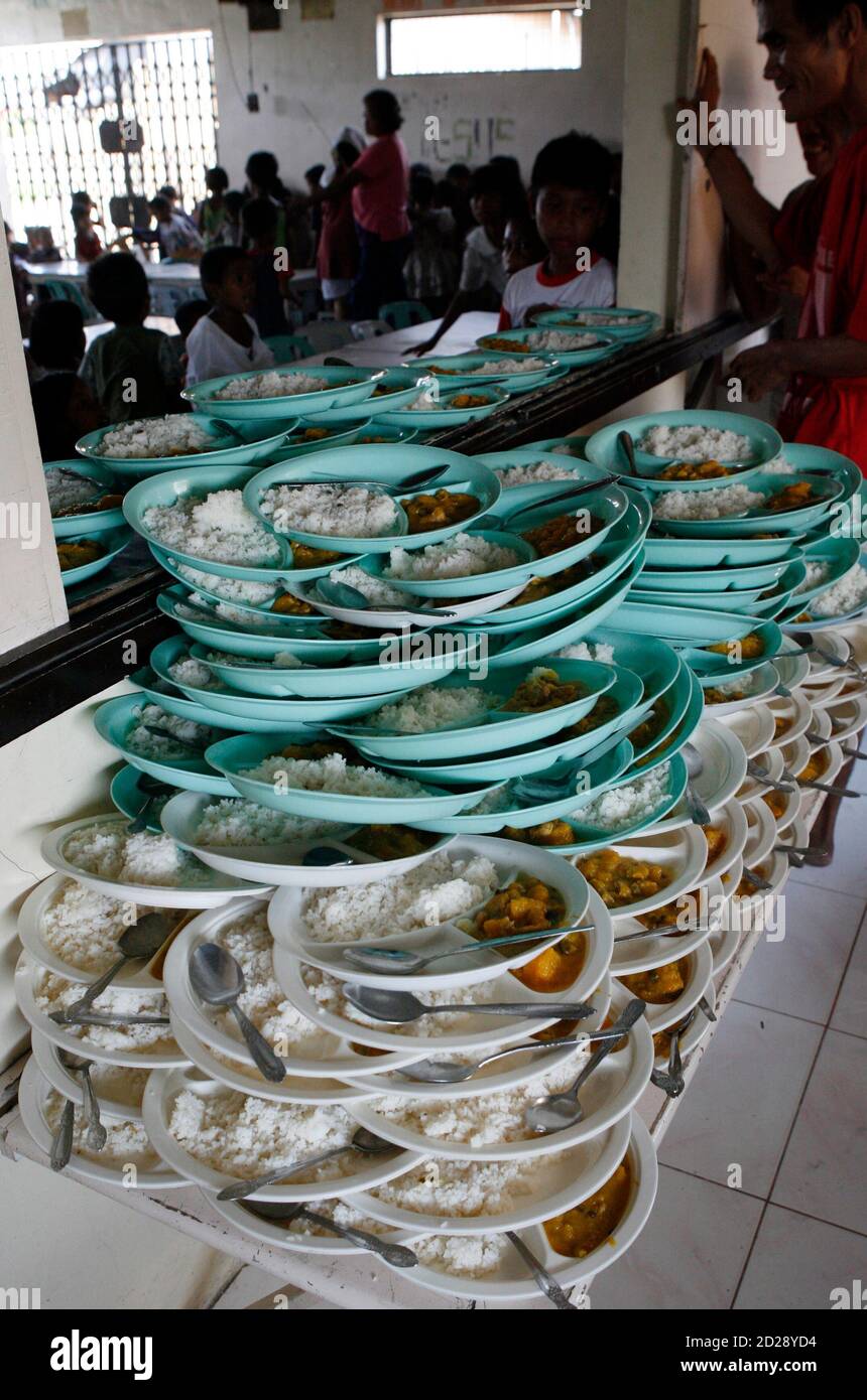 Philippines Slum Children High Resolution Stock Photography and Images ...