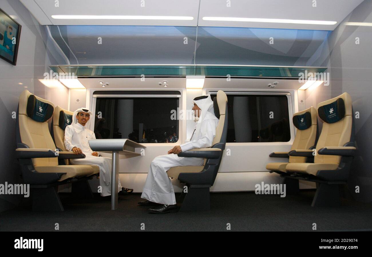 Doha rail hi-res stock photography and images - Alamy
