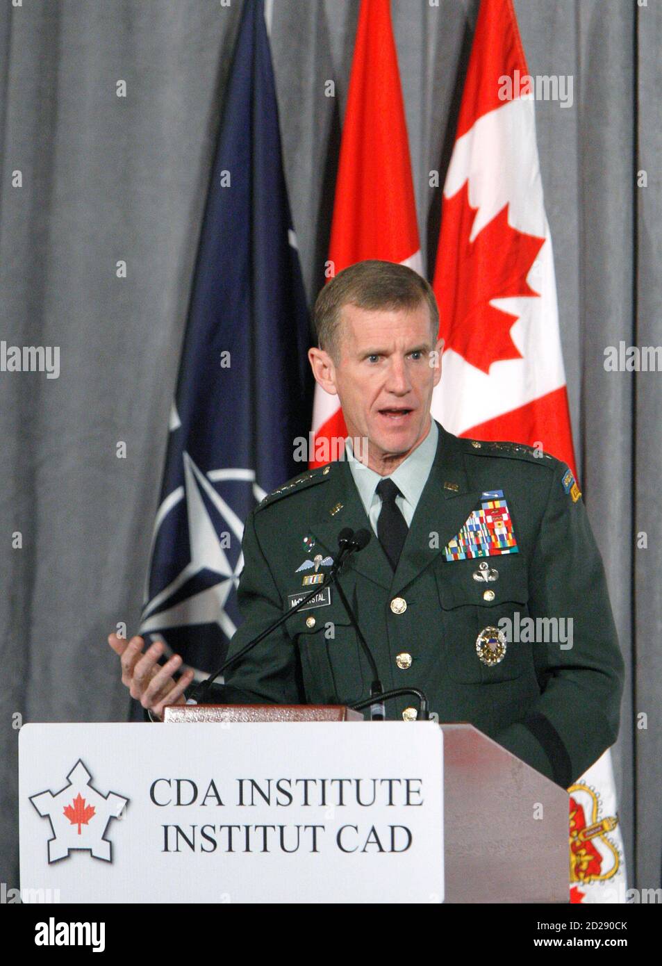 Stanley mcchrystal hi-res stock photography and images - Alamy