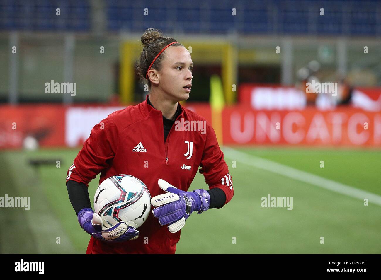 Goalkeeper doris bacic hi-res stock photography and images - Alamy