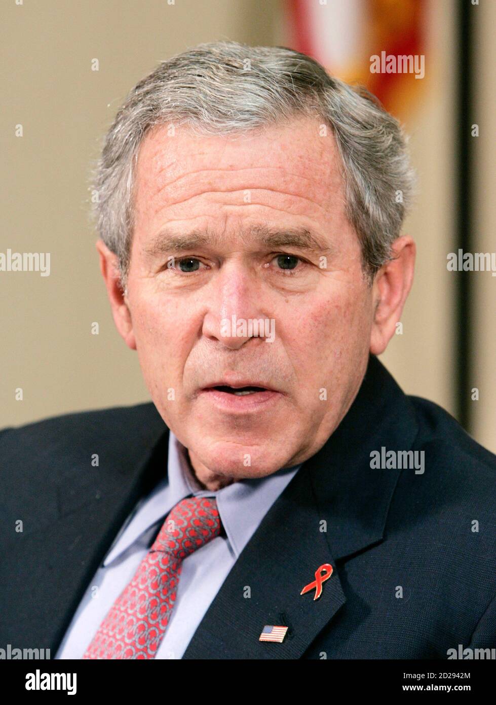U s president george bush wears hi-res stock photography and images - Alamy