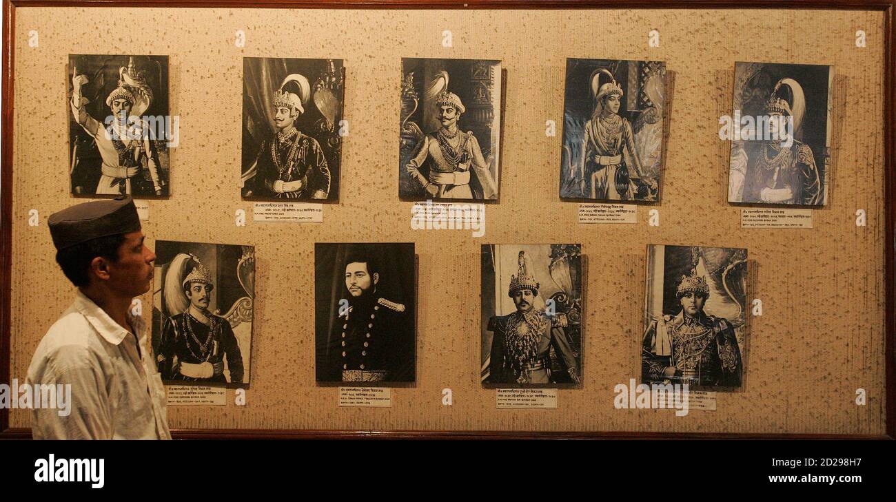 Shah dynasty hi-res stock photography and images - Alamy
