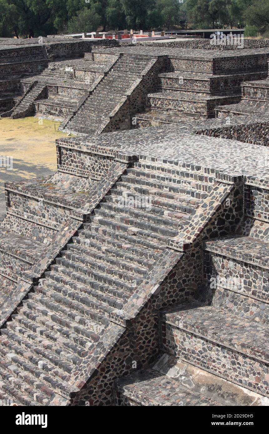 Pyramid sun aztec monument teotihuacan hi-res stock photography and ...