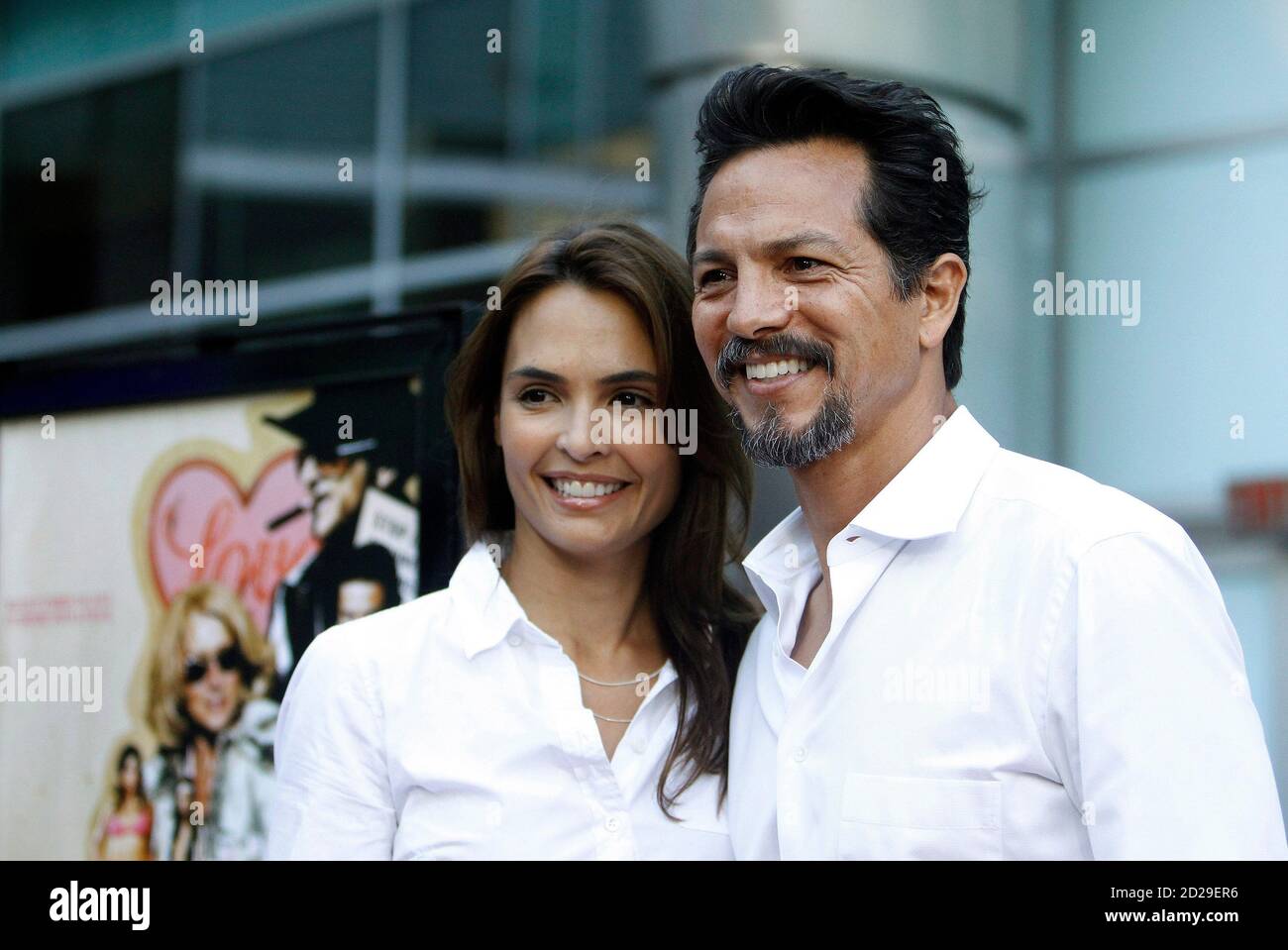Actor benjamin bratt with his wife talisa soto hi-res stock photography ...