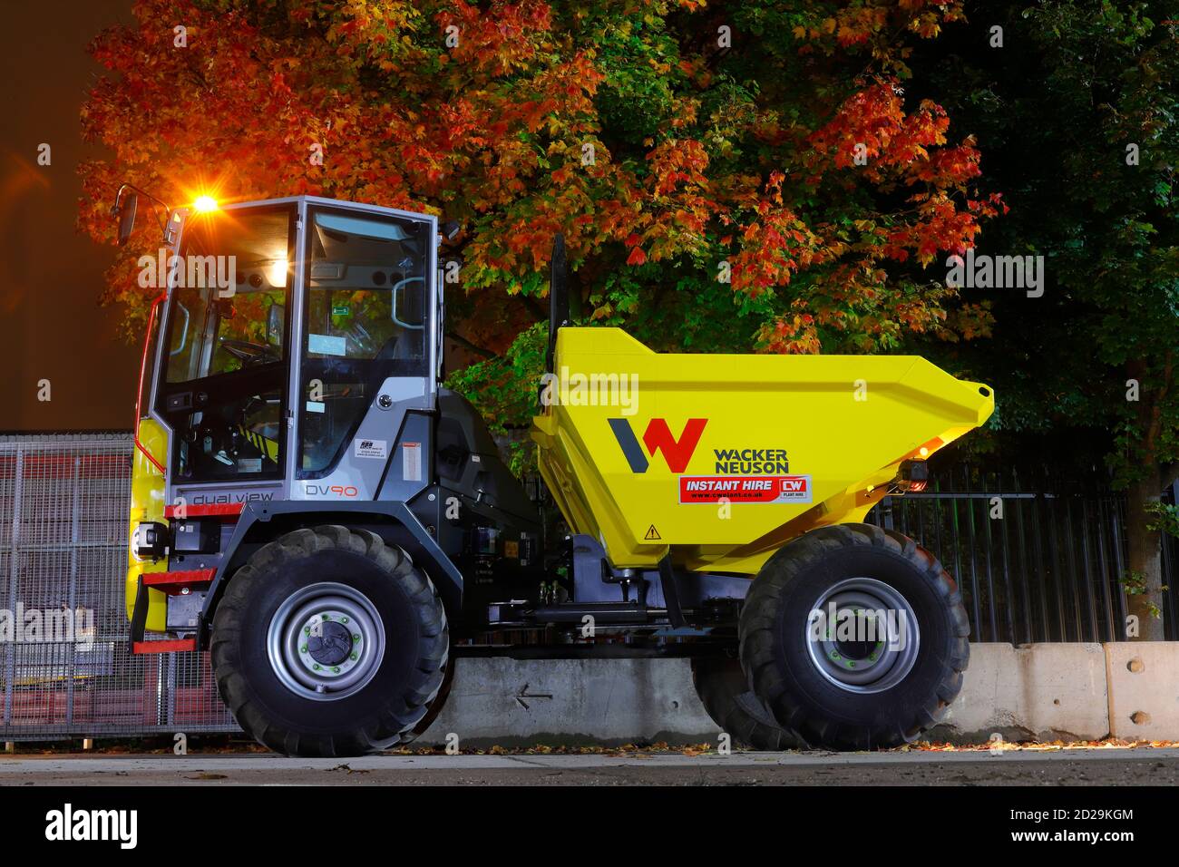 Dv 90 dump truck hi-res stock photography and images - Alamy