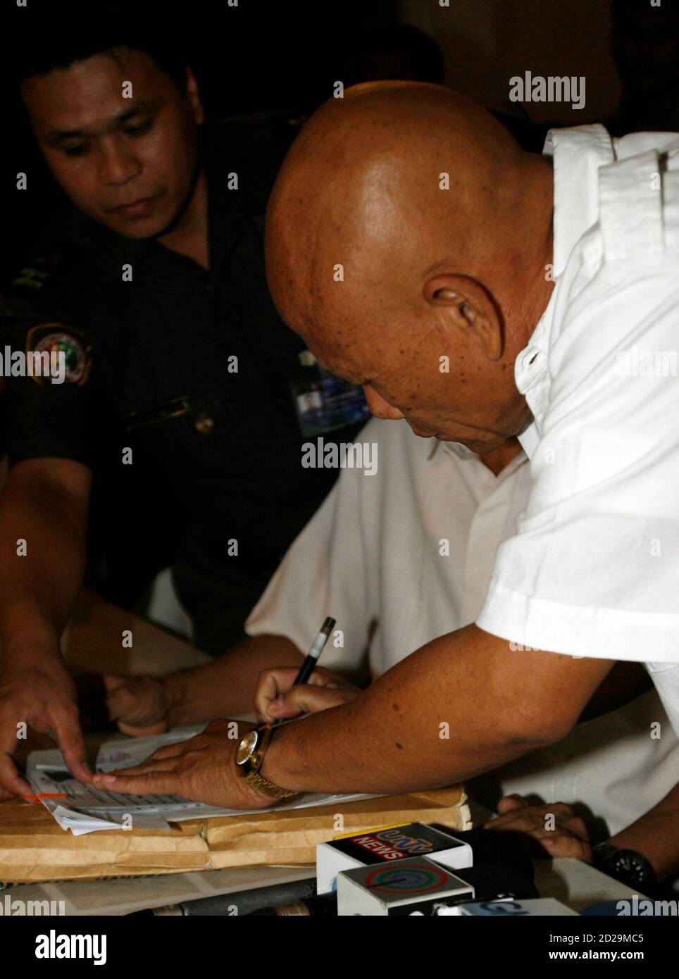 Shaven Headed High Resolution Stock Photography and Images - Alamy