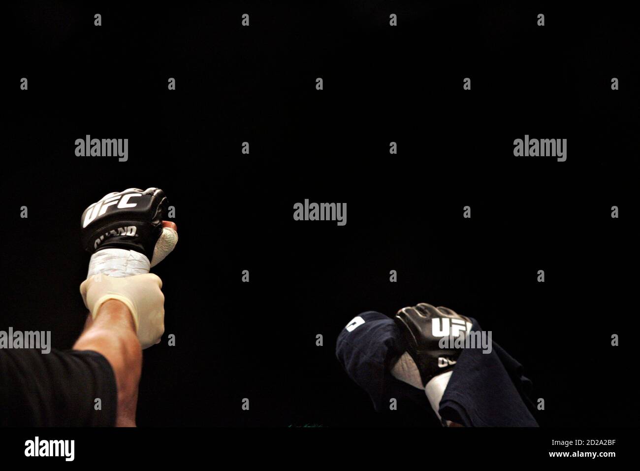 Ufc bouts hi-res stock photography and images - Alamy