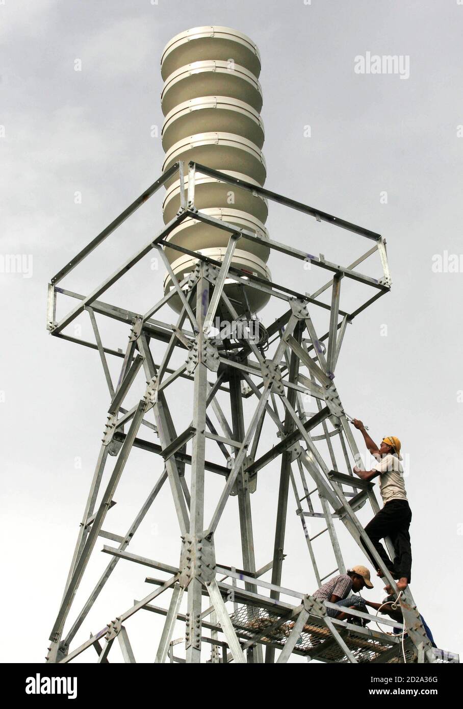 Tsunami early warning system hi-res stock photography and images - Alamy