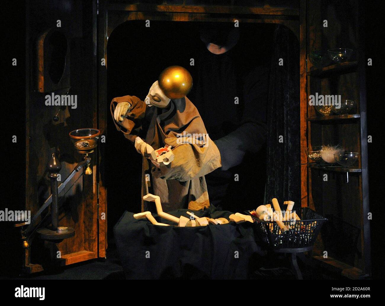 Seed carriers hi-res stock photography and images - Alamy