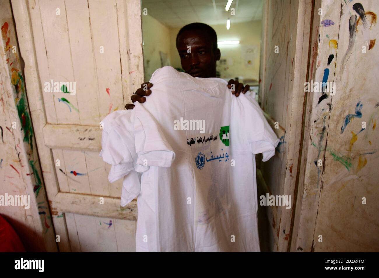 Man In Sudanese Clothing High Resolution Stock Photography and Images ...