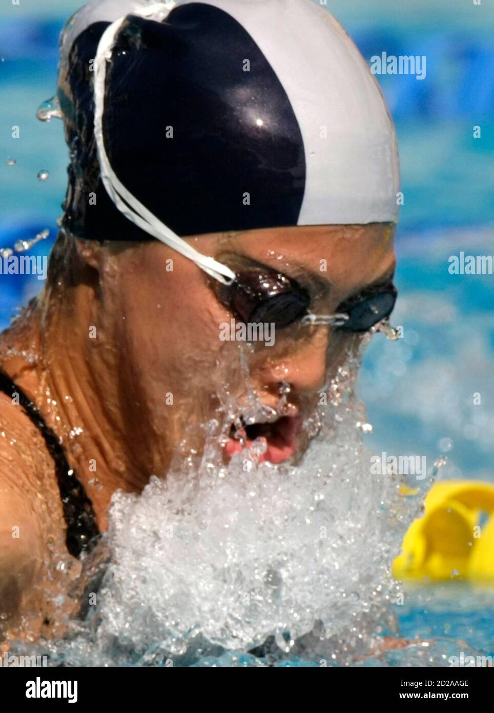 Swimmers with trophy hi-res stock photography and images - Alamy