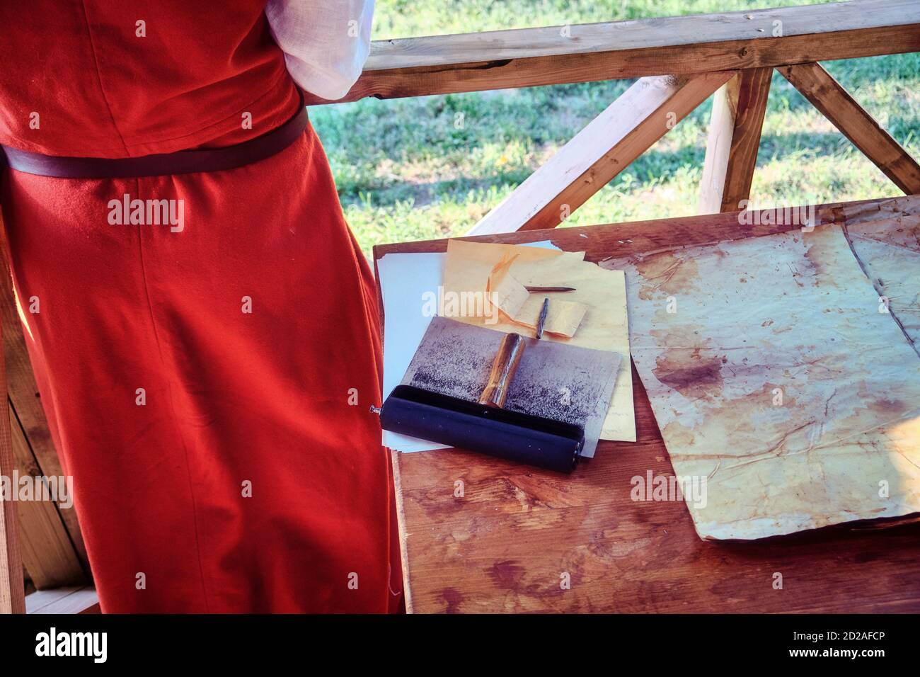 Paper roll in a printing press hi-res stock photography and images - Alamy