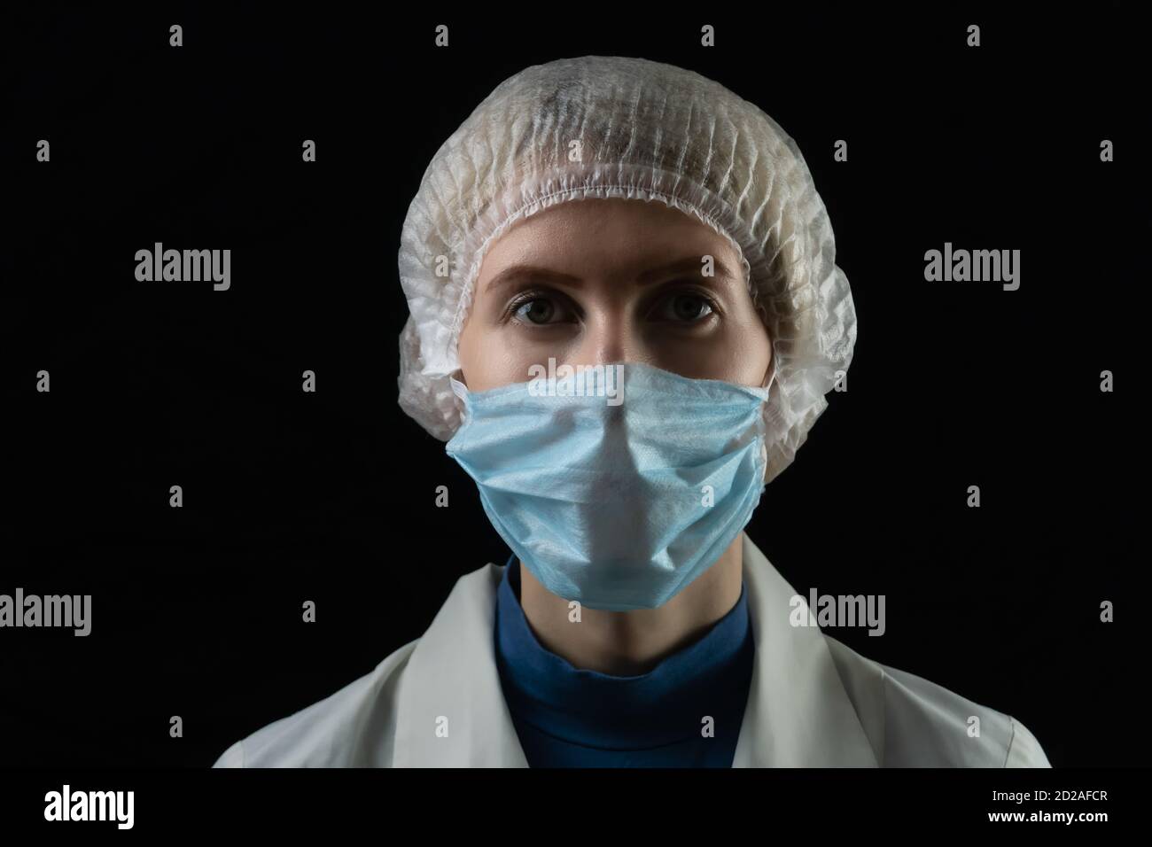 Surgical cap woman dark hi-res stock photography and images - Alamy