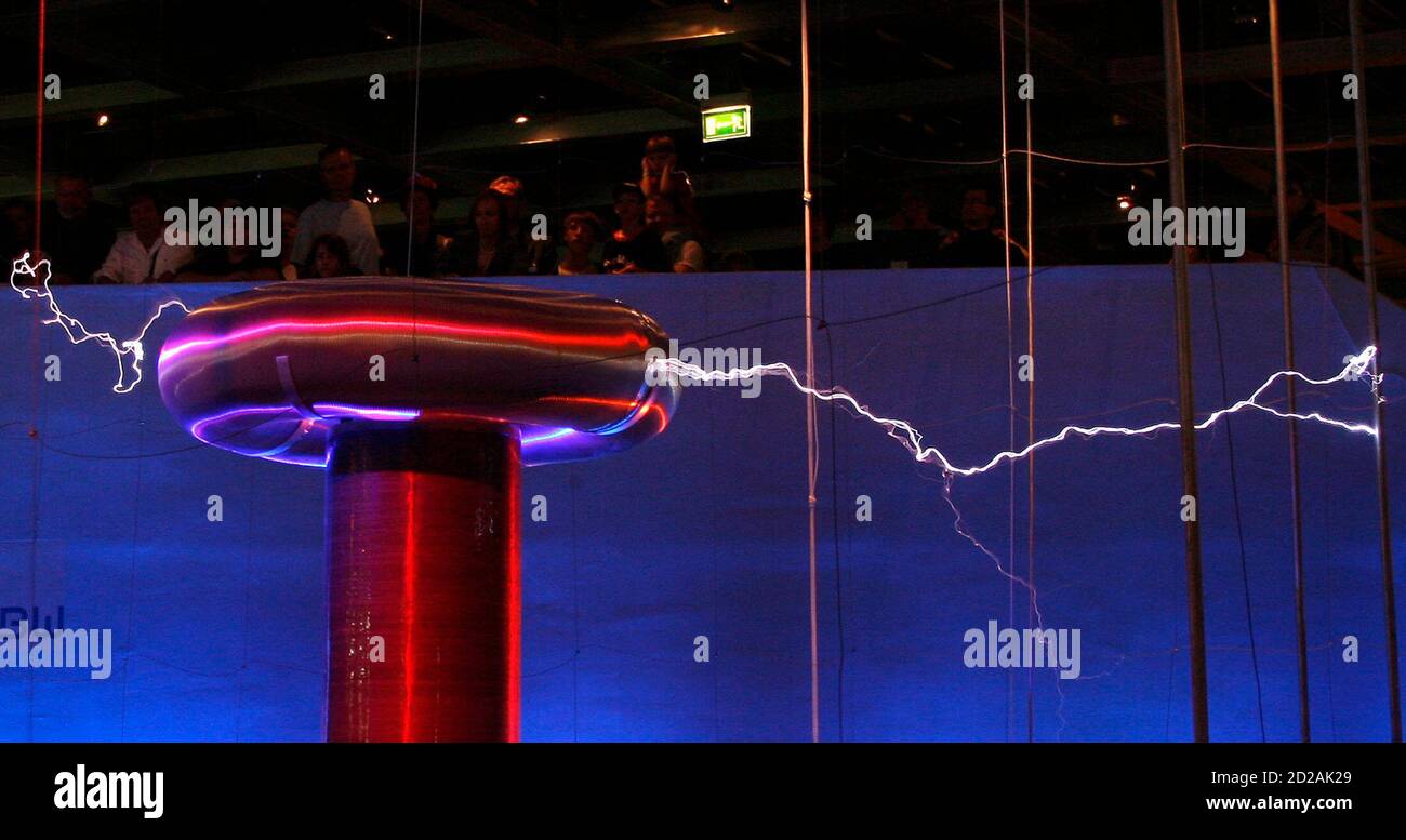 Tesla transformer hi-res stock photography and images - Alamy