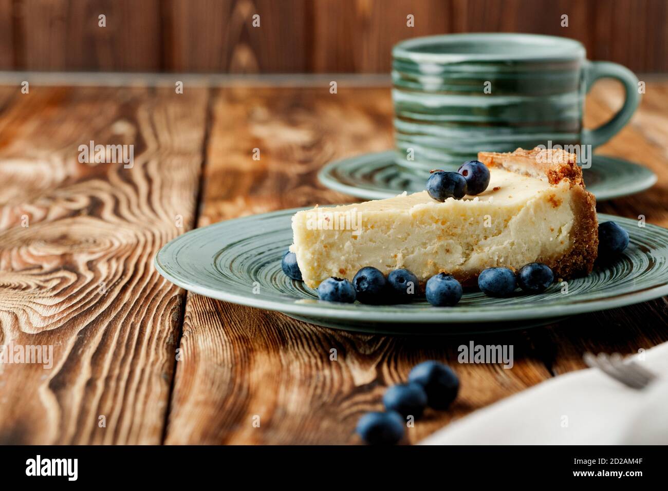 Slice plain baked cheesecake hi-res stock photography and images - Alamy