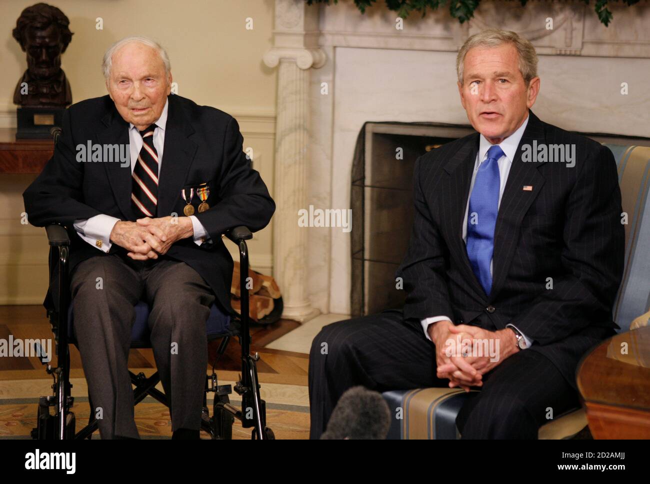 World war i veteran frank buckles hi-res stock photography and images ...