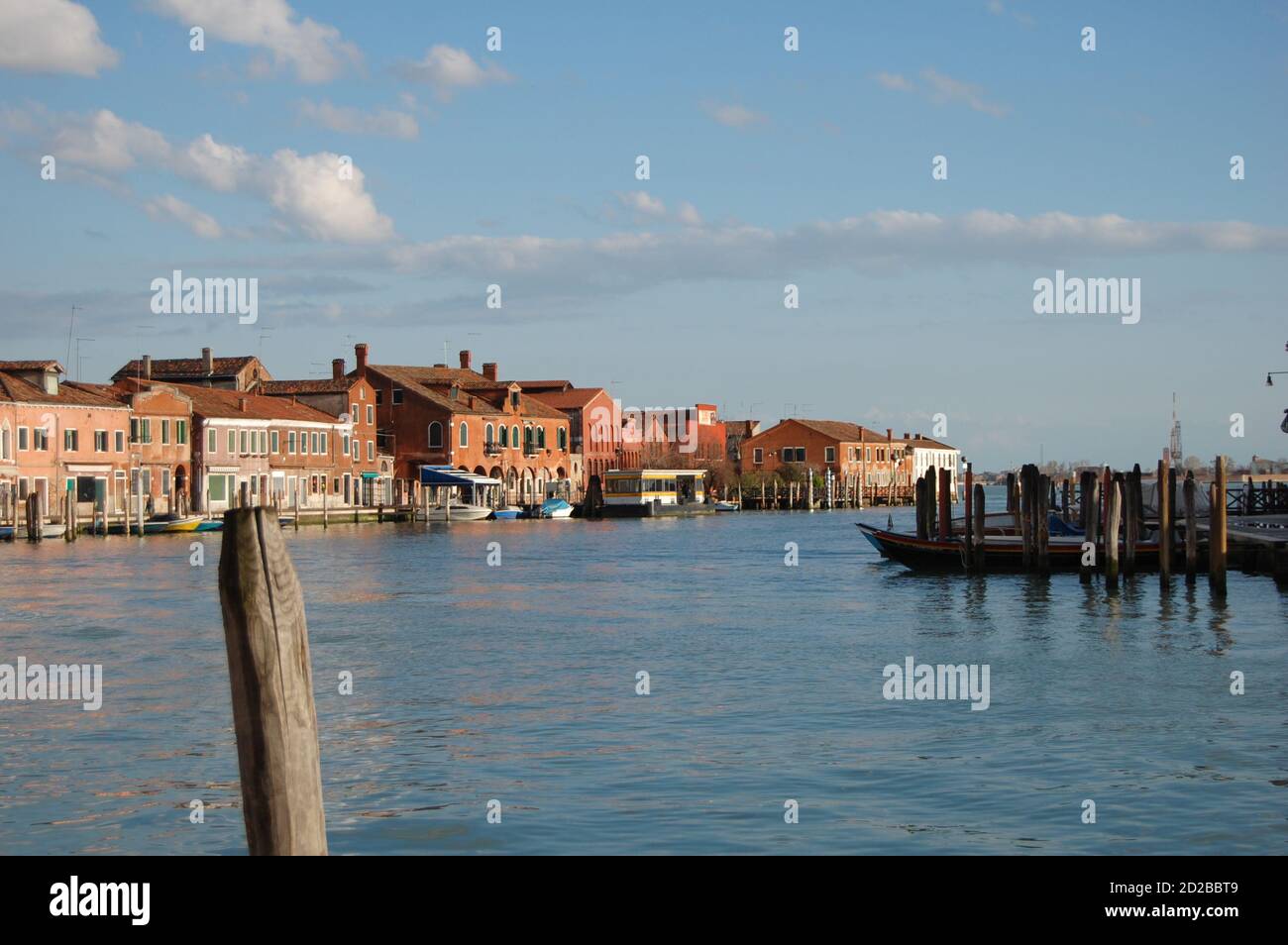 Traditional venetian offshore boat hi-res stock photography and images ...