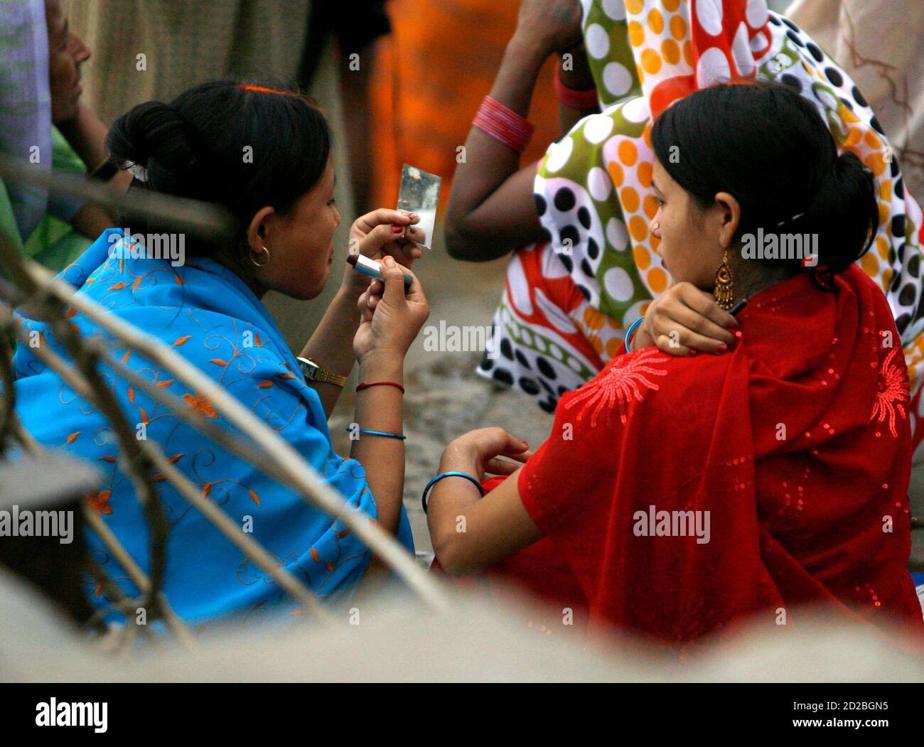 Middle class women indian hi-res stock photography and images - Alamy