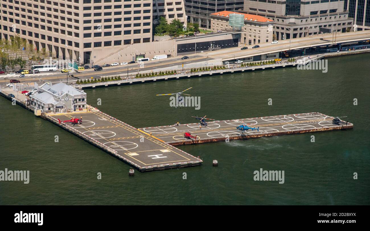 Aerial view of heliport in Lower Manhattan. Photo y Liz Roll Stock ...