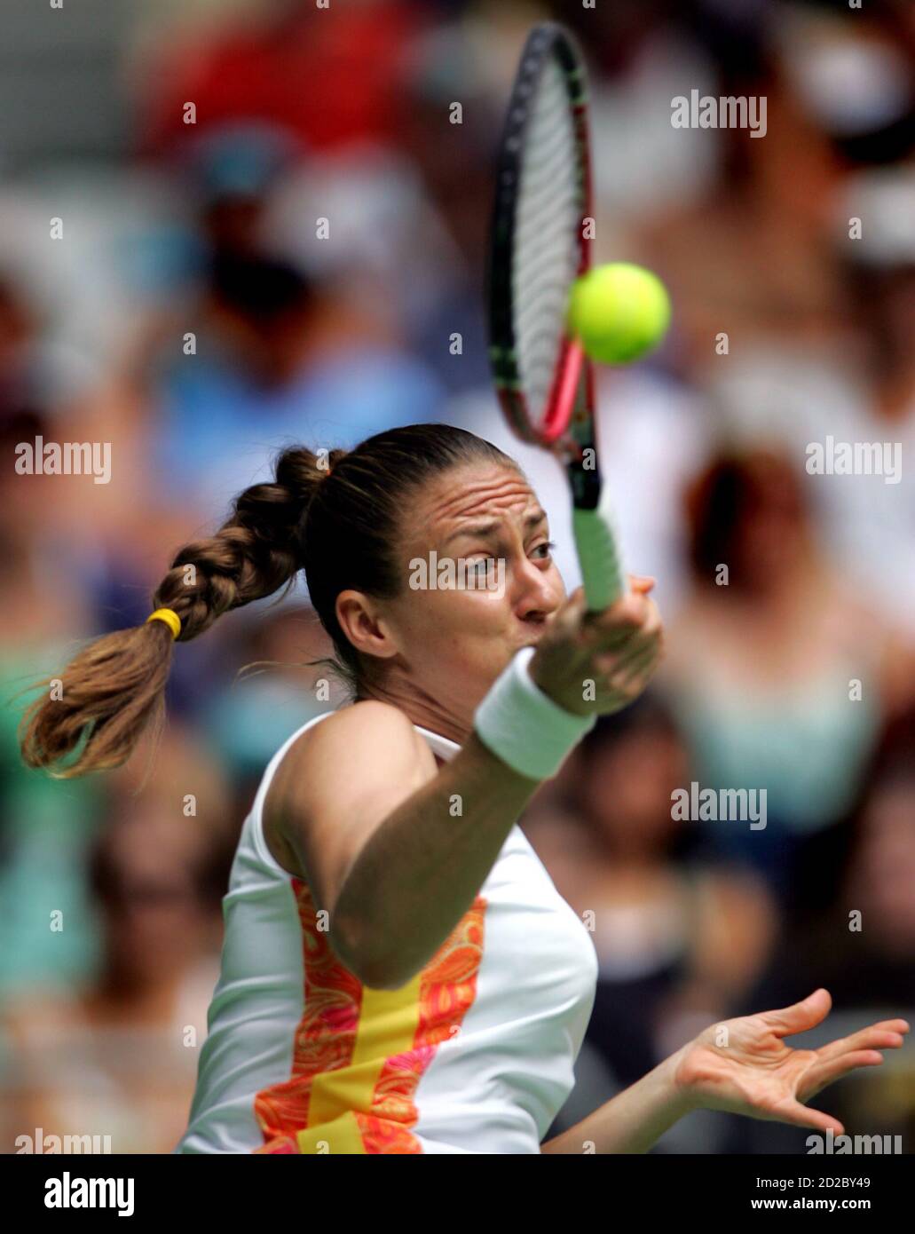 Mary pierce returns serve hi-res stock photography and images - Alamy