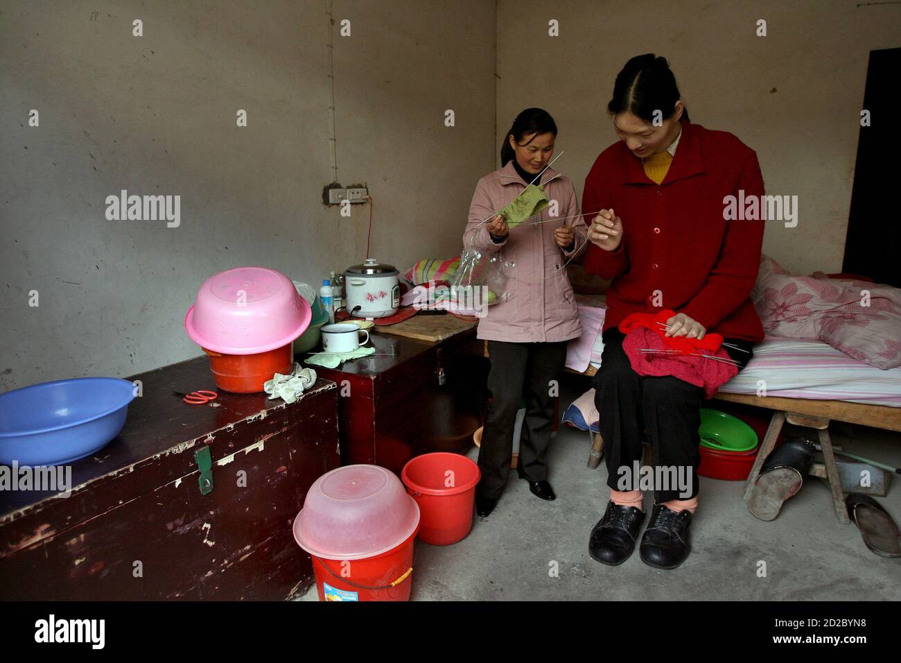 34 metres tall hi-res stock photography and images - Alamy