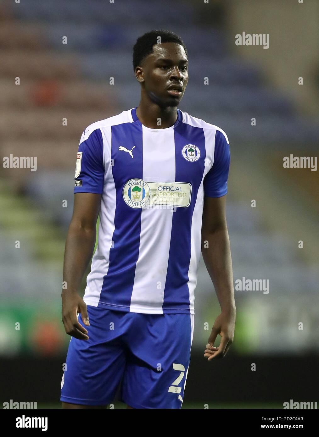 Efl trophy match dw stadium hi-res stock photography and images - Alamy