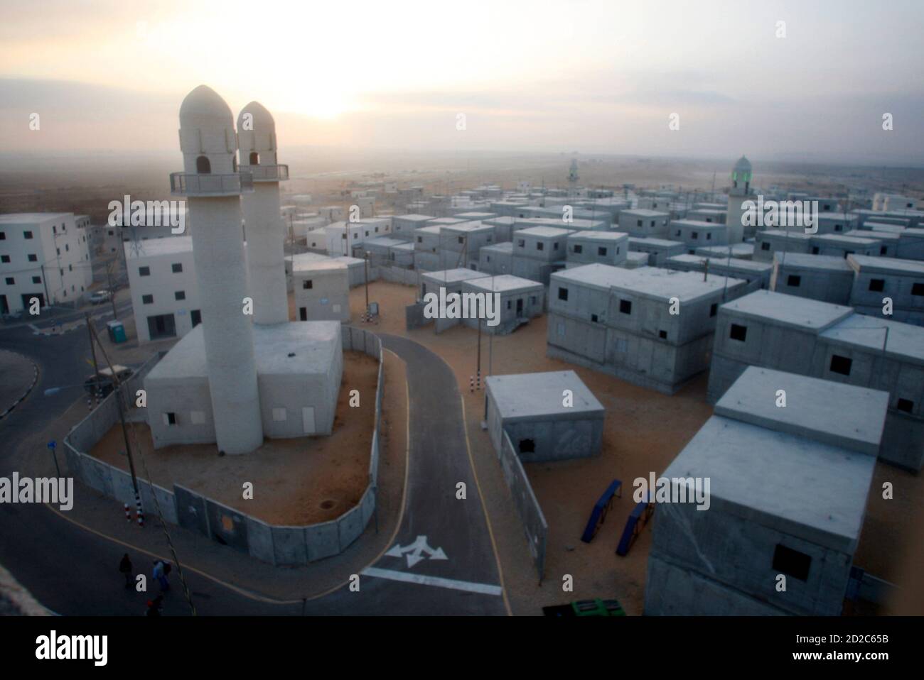 Israel military base hi-res stock photography and images - Alamy
