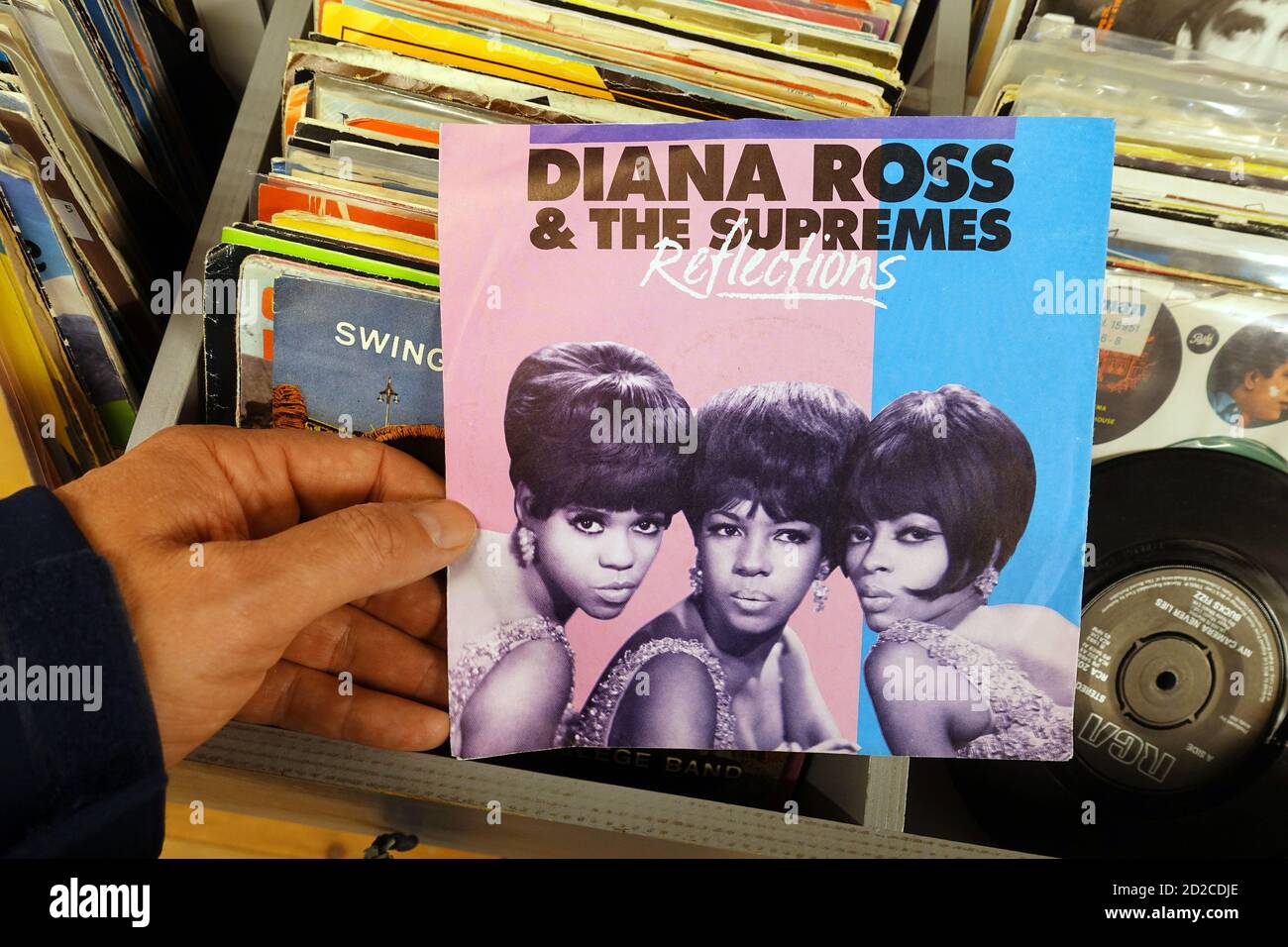 Diana ross and the supremes 1967 hi-res stock photography and images ...