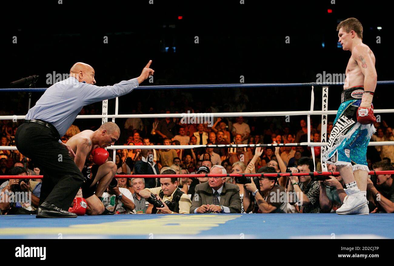 Jose castillo r hi-res stock photography and images - Alamy