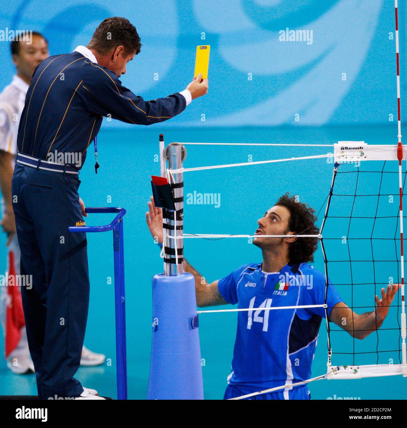 Volleyball referee High Resolution Stock Photography and Images - Alamy