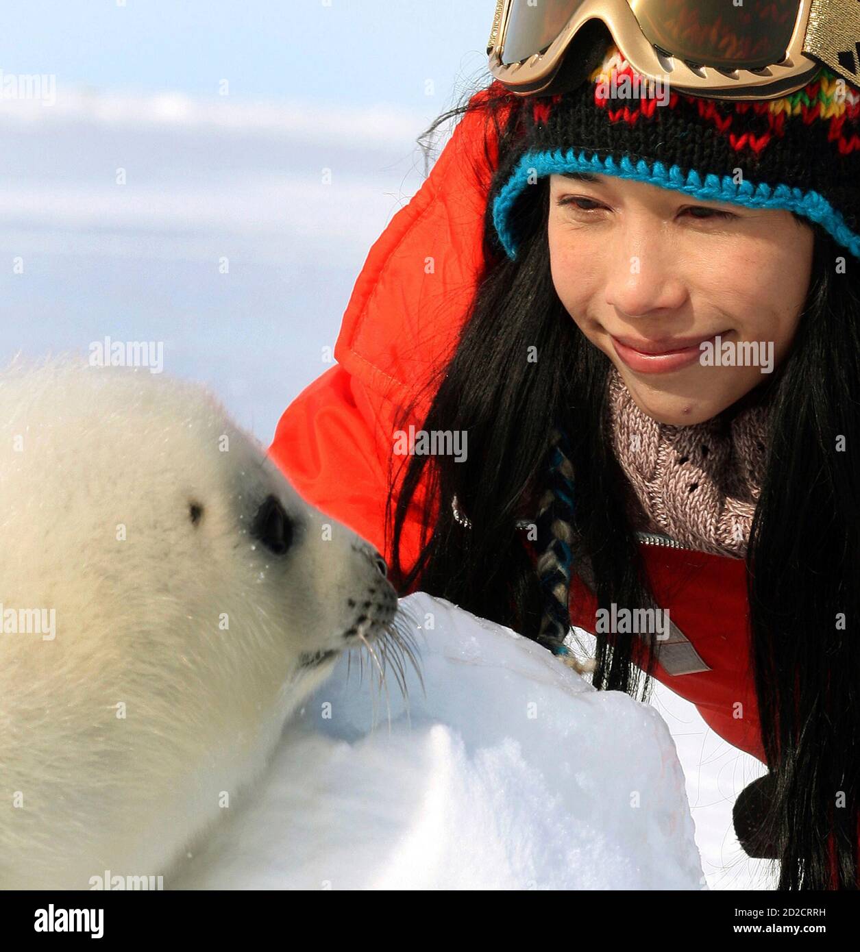 Hong kong singer actress karen mok hi-res stock photography and images ...