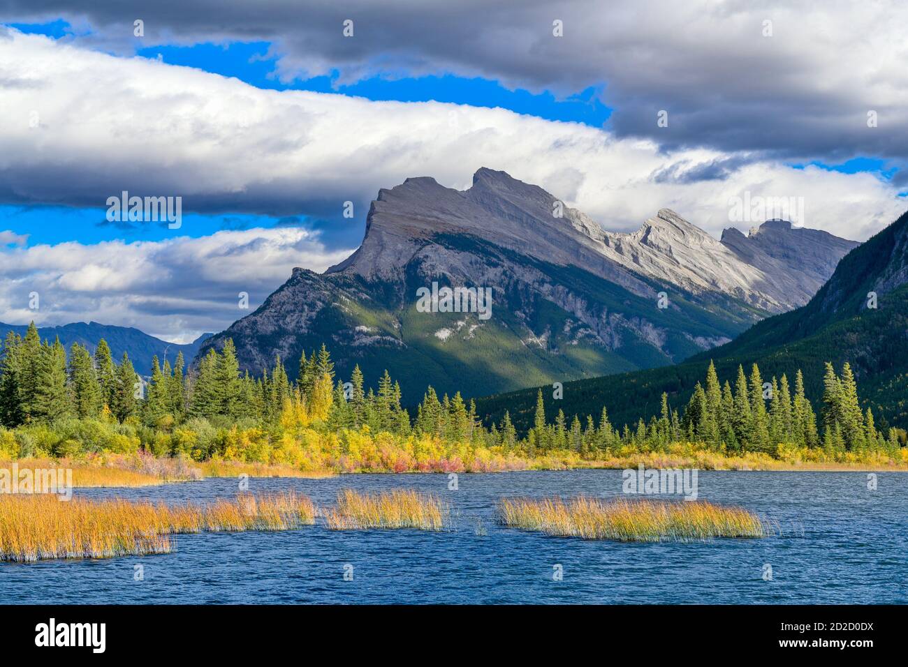 Mt Rundle, Vermilion Lakes, Banff National Park, Alberta, Canada Stock ...