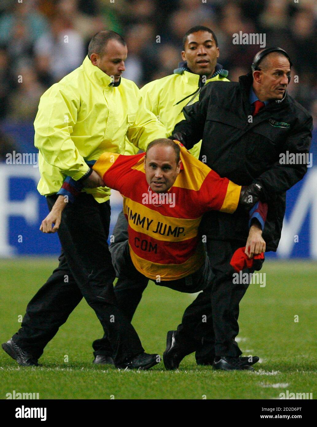 Pitch invasion rugby world cup hi-res stock photography and images - Alamy