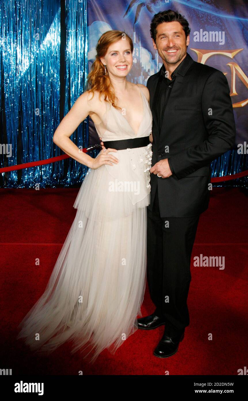 Amy adams and patrick dempsey hi-res stock photography and images - Alamy
