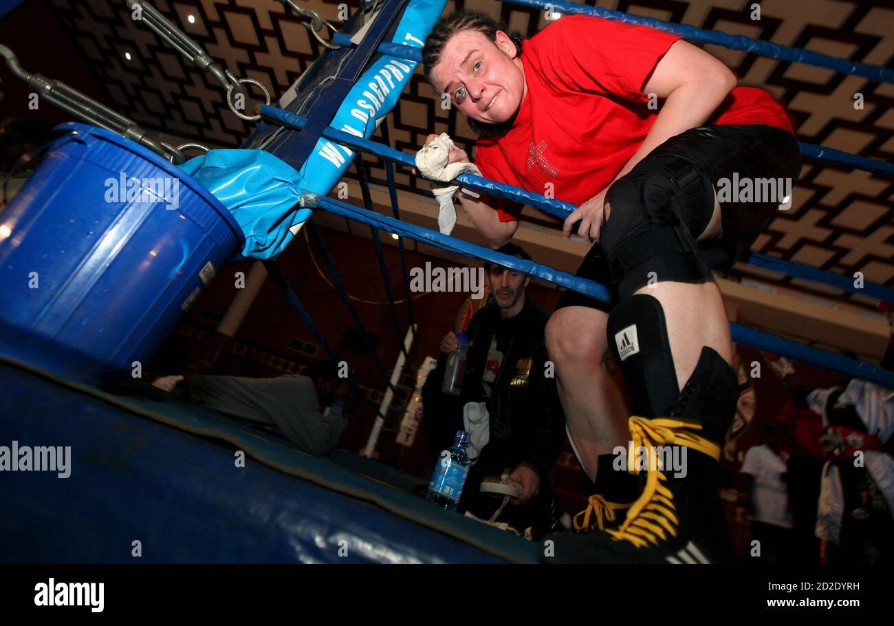 Junior boxing hi-res stock photography and images - Alamy